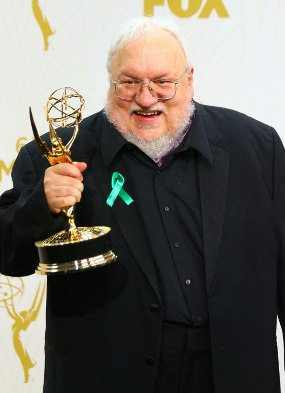 Foto de George R.R. Martin - Couverture magazine George R.R. Martin ...