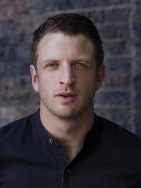 Aaron Glenane - SensaCine.com