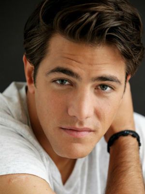 Alberto Frezza - SensaCine.com