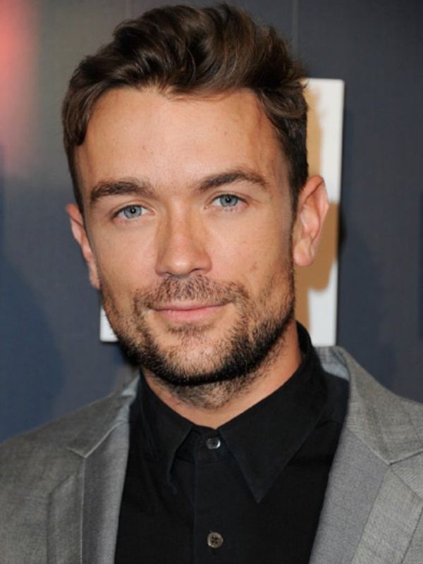 Emrhys Cooper - SensaCine.com