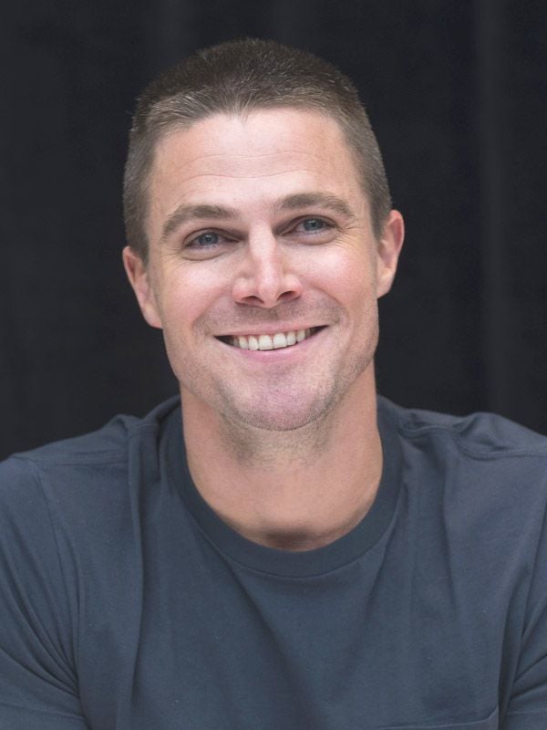 Stephen Amell - SensaCine.com