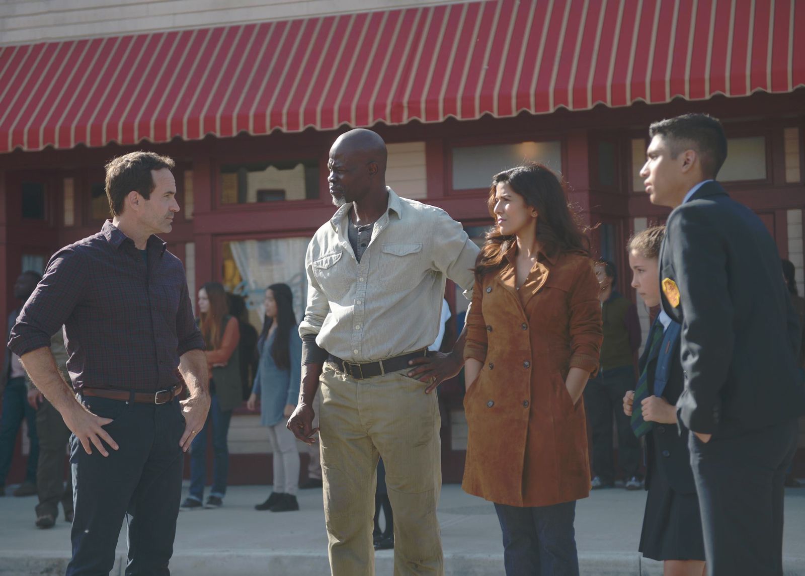 Foto de Emma Tremblay - Foto Djimon Hounsou, Emma Tremblay, Jason ...