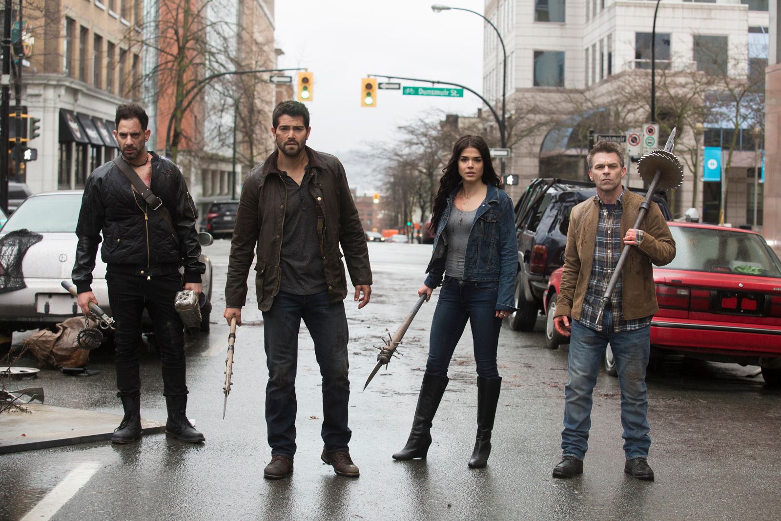 Foto de Marie Avgeropoulos - Foto Jesse Metcalfe, Patrick Sabongui, Marie Avgeropoulos, Ian ...
