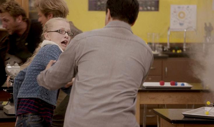 Foto de Amiah Miller - MacGyver (2016) : Foto Amiah Miller - Foto 15 de ...