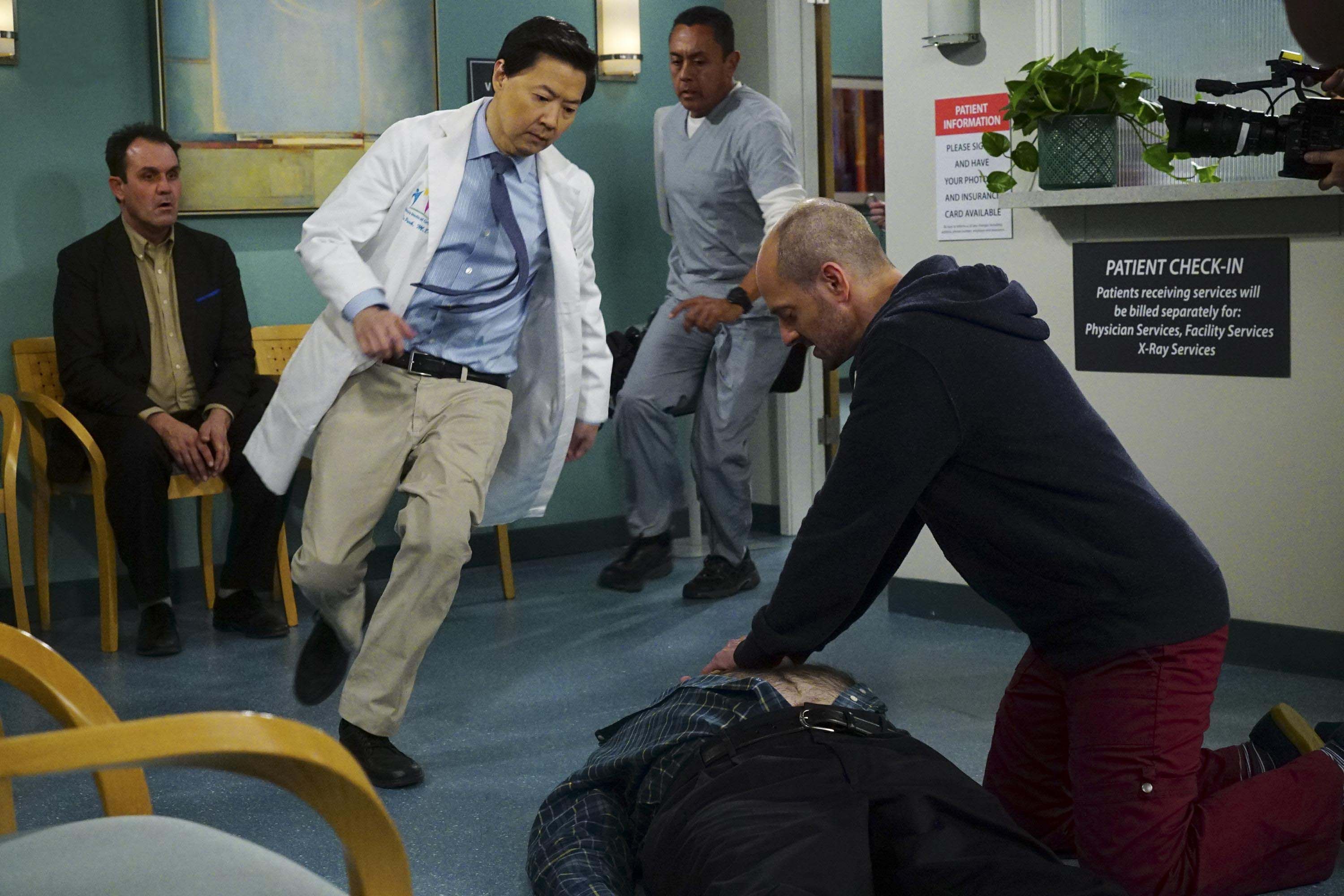 Foto de Jonathan Slavin - Dr. Ken : Foto Jonathan Slavin, Ken Jeong ...