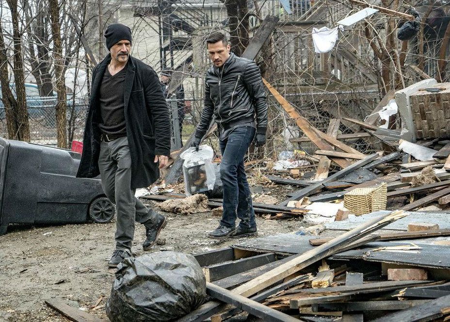 Chicago PD : Chicago PD : Foto Nick Wechsler, Elias Koteas, Nick ...