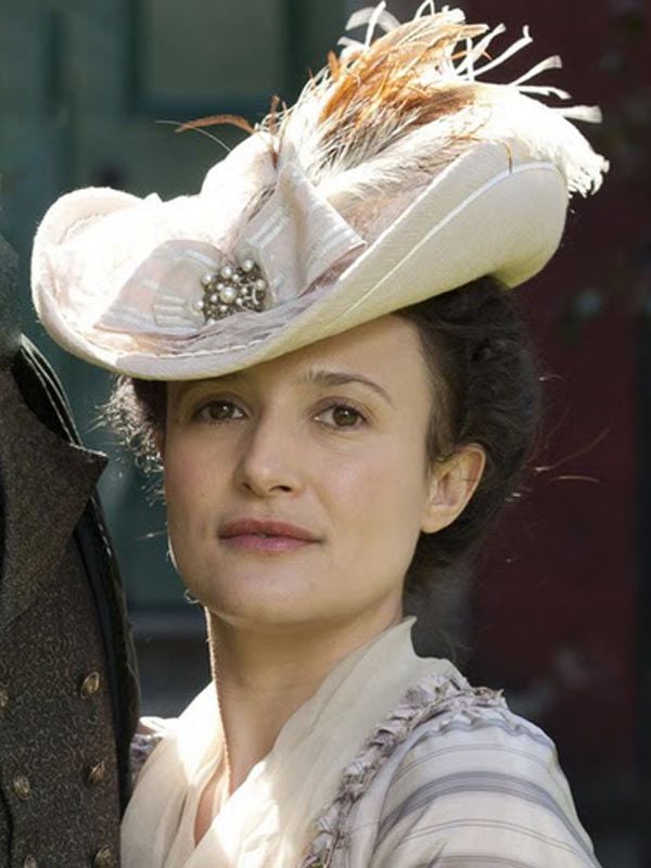 Lyndsey Marshal - SensaCine.com