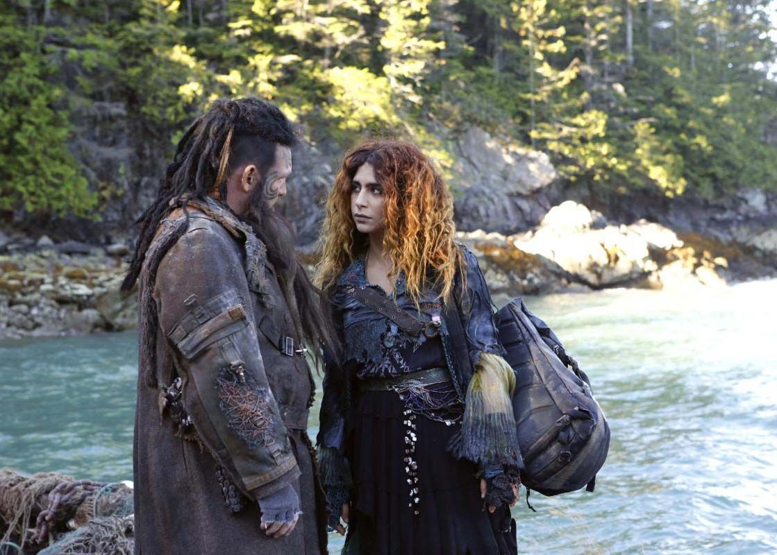 Foto de Nadia Hilker - Los 100 : Cartel Ty Olsson, Nadia Hilker - Foto ...