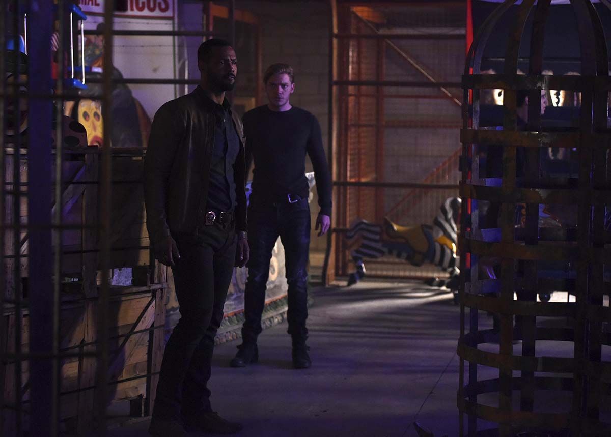 Foto de Dominic Sherwood - Foto Dominic Sherwood, Isaiah Mustafa ...