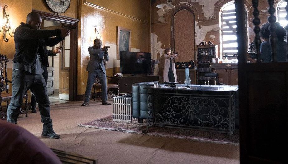 Shades of Blue : Shades of Blue : Foto Hampton Fluker, Jennifer Lopez ...