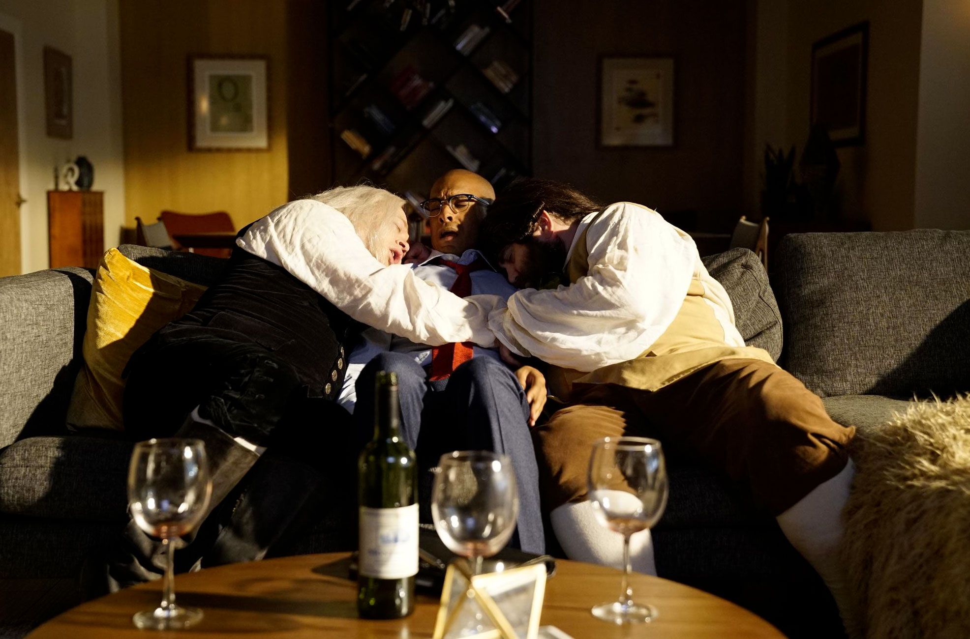 Foto de Neil Casey - Making History : Foto John Gemberling, Neil Casey ...