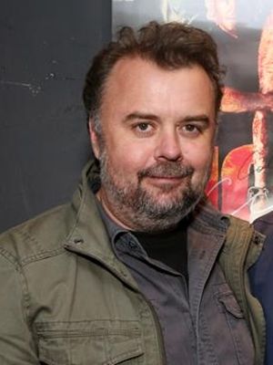 Colin Cairnes - SensaCine.com