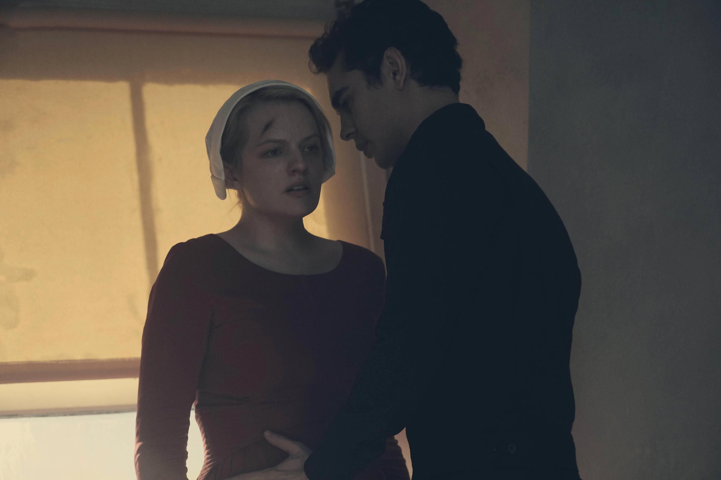 El cuento de la criada : El cuento de la criada : Foto Elisabeth Moss ...