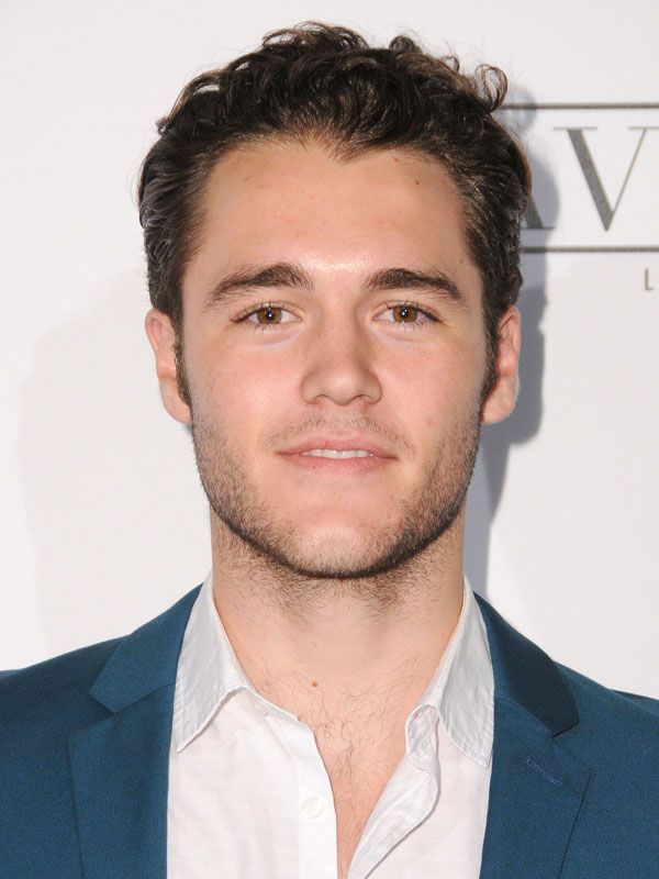 Charlie DePew : sus películas y series en streaming - SensaCine.com