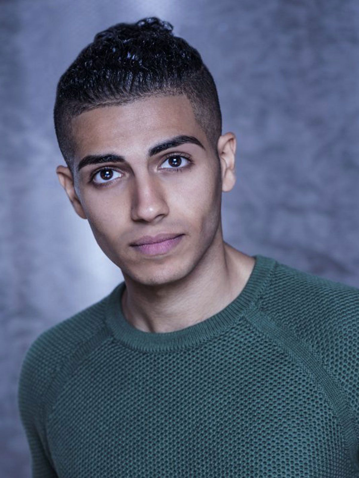 Mena Massoud - SensaCine.com