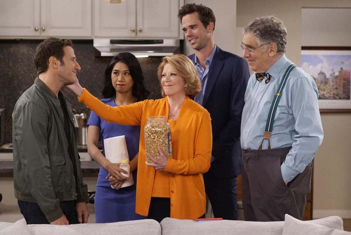 9JKL : 9JKL : Foto Linda Lavin, Elliott Gould, Mark Feuerstein, Liza ...