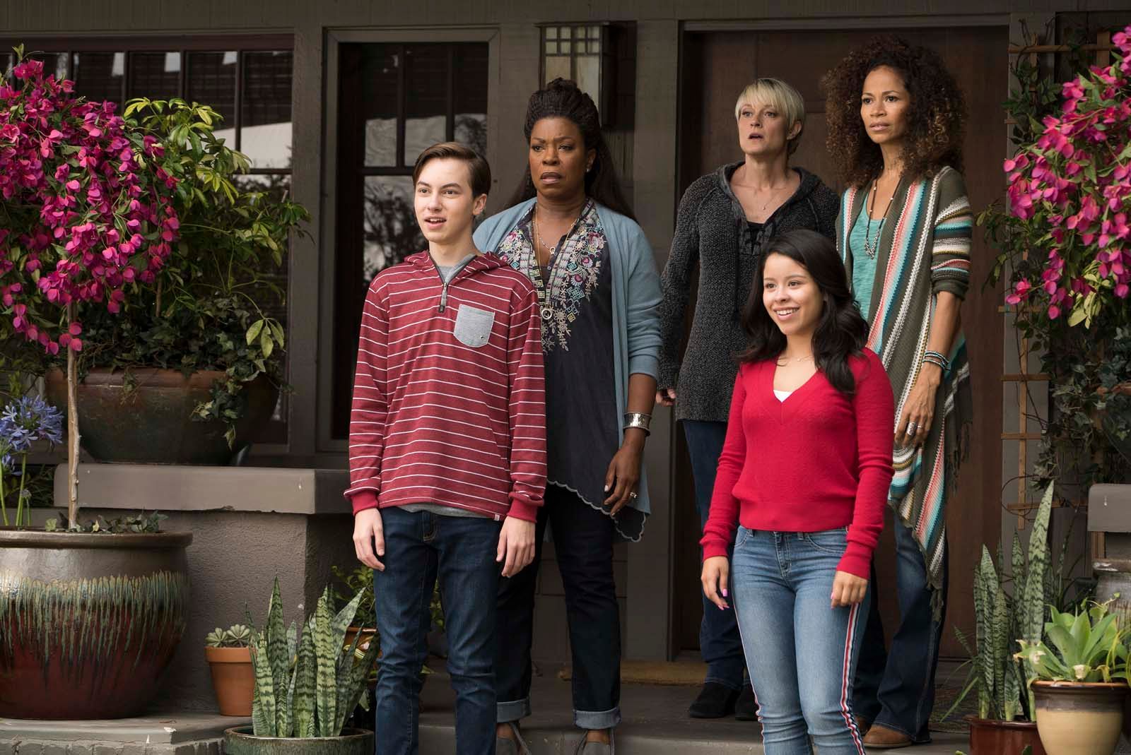 Foto de Sherri Saum - Foto Sherri Saum, Cierra Ramirez, Teri Polo ...