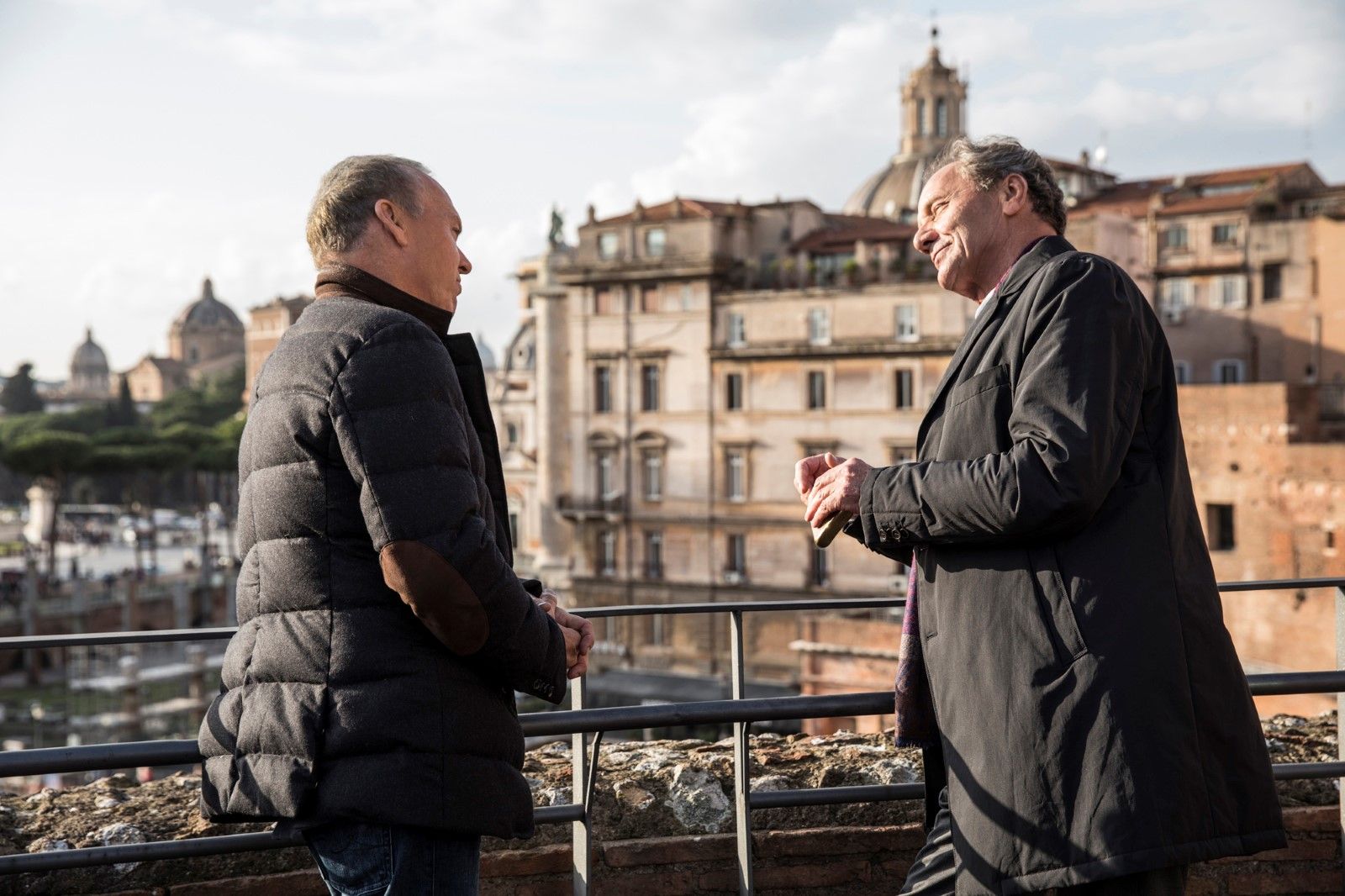 Foto de Vladimir Friedman - American Assassin : Foto Michael Keaton ...