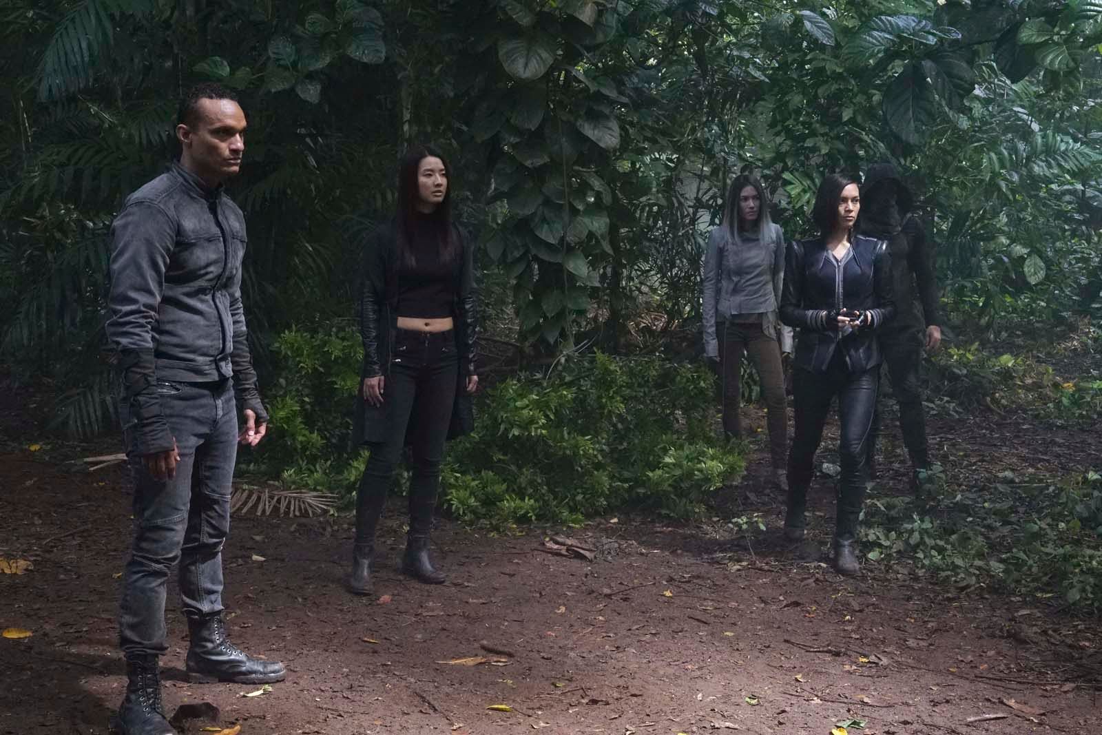 Foto de Jason Quinn - Marvel's Inhumans : Foto Jason Quinn, Sonya ...