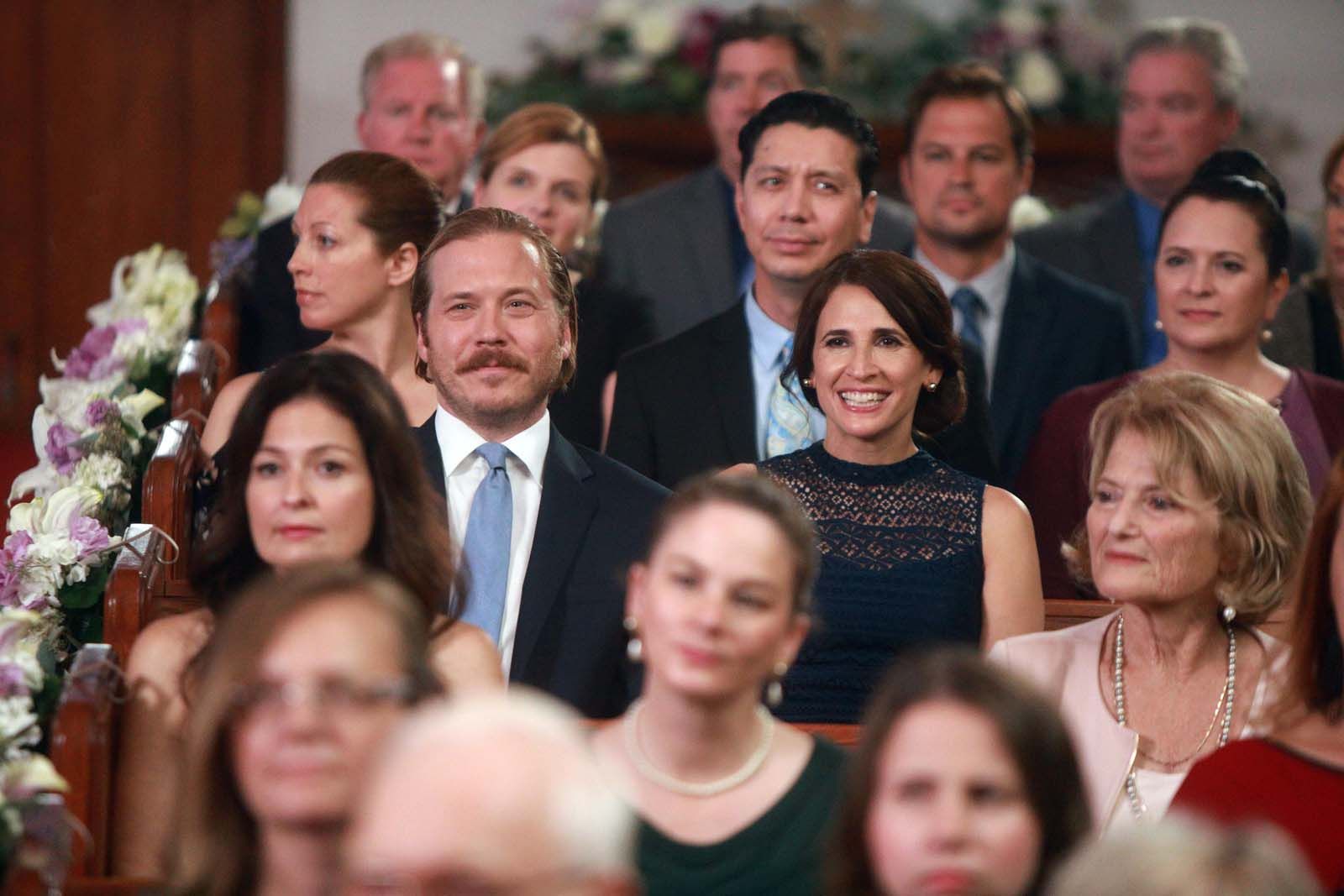 The Mick : The Mick : Foto Scott MacArthur (II), Michaela Watkins ...