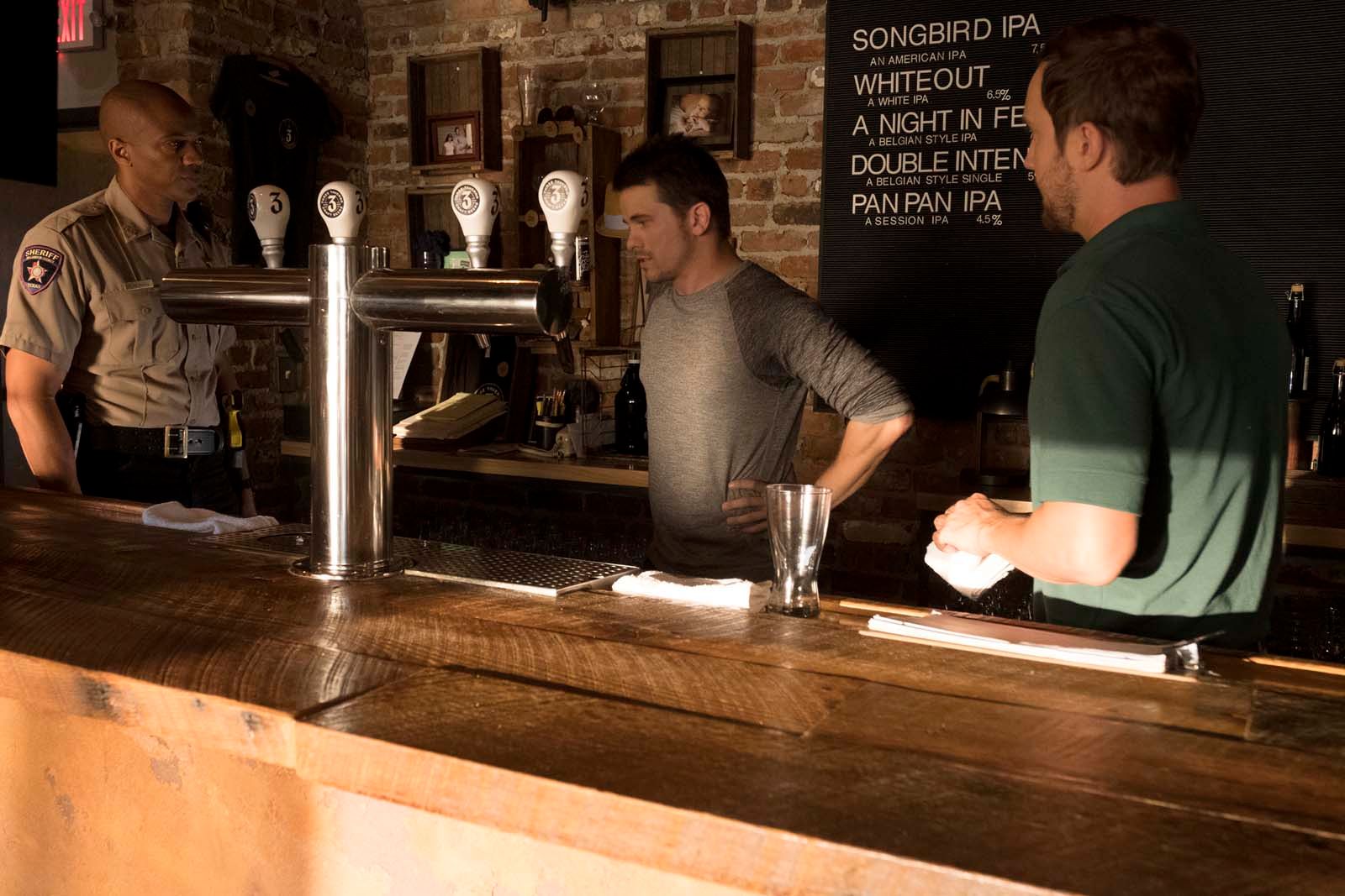 Foto de Jason Ritter - Kevin (Probably) Saves the World : Foto Sam ...