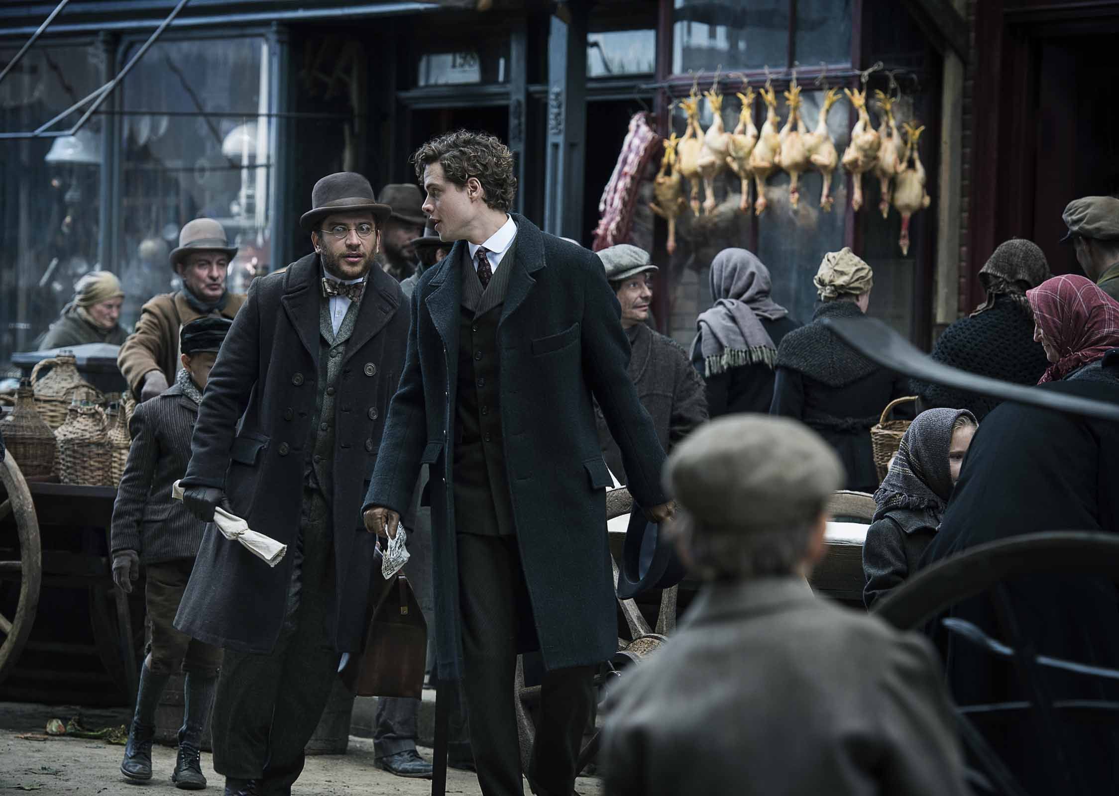 El Alienista : El Alienista : Foto Matthew Shear, Douglas Smith (III ...