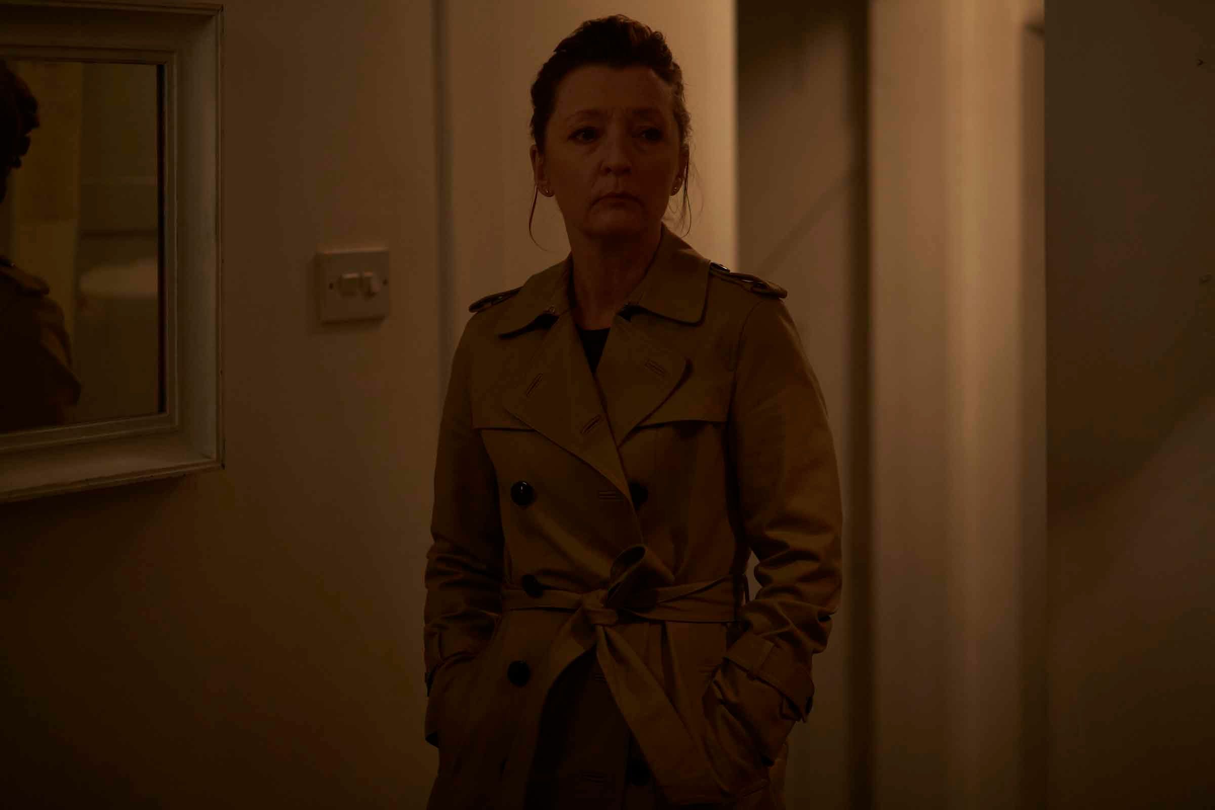 River : River : Foto Lesley Manville - Foto 5 sobre 12 - SensaCine.com