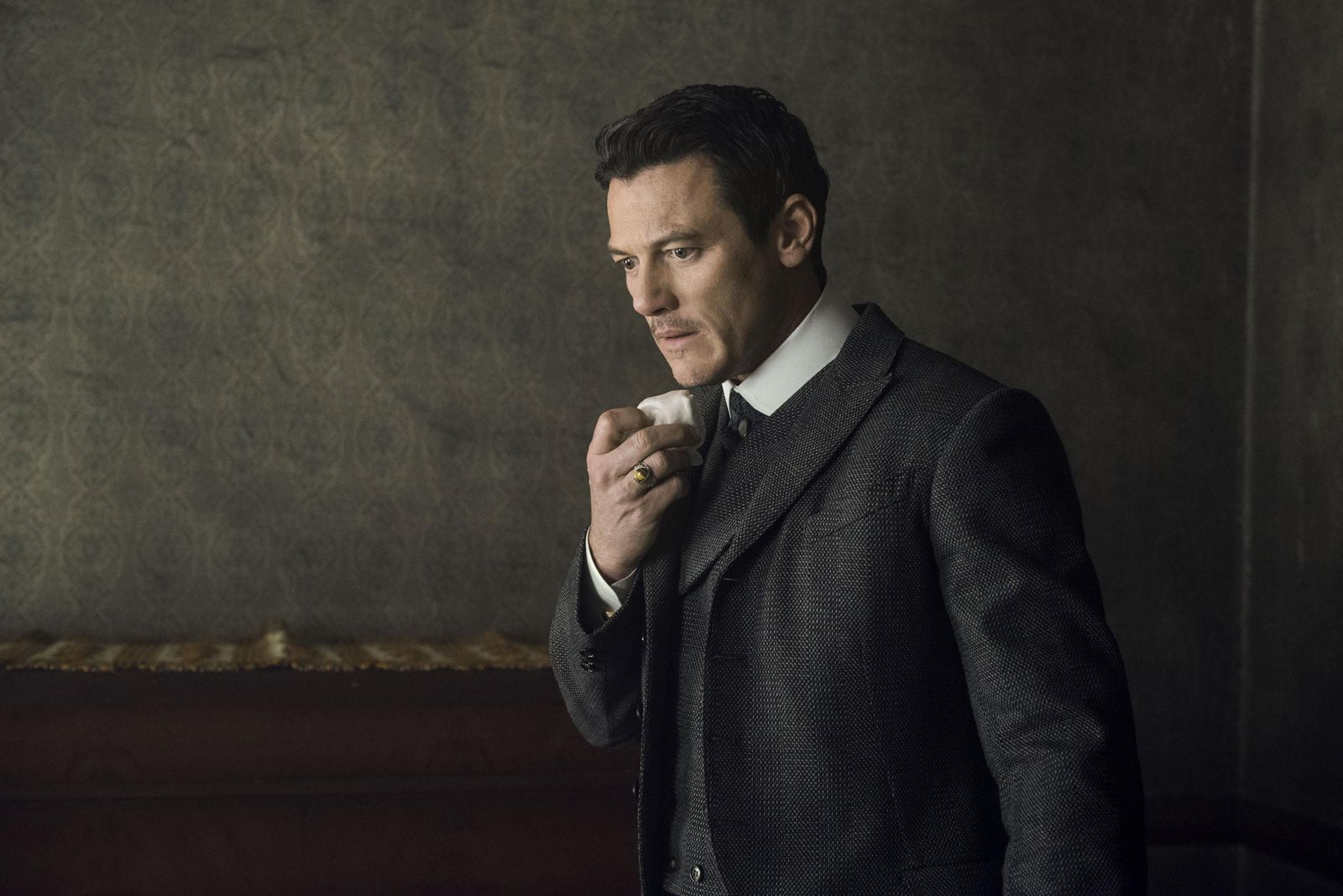 El Alienista : El Alienista : Foto Luke Evans - Foto 33 sobre 82 ...