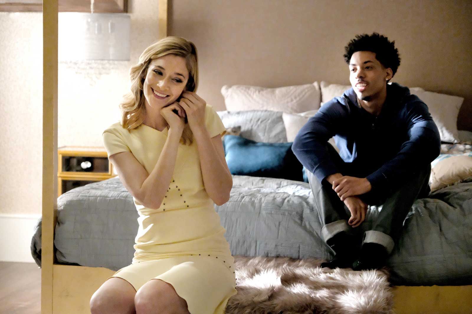 Foto de Gentry White - UnREAL : Foto Caitlin Fitzgerald, Gentry White ...