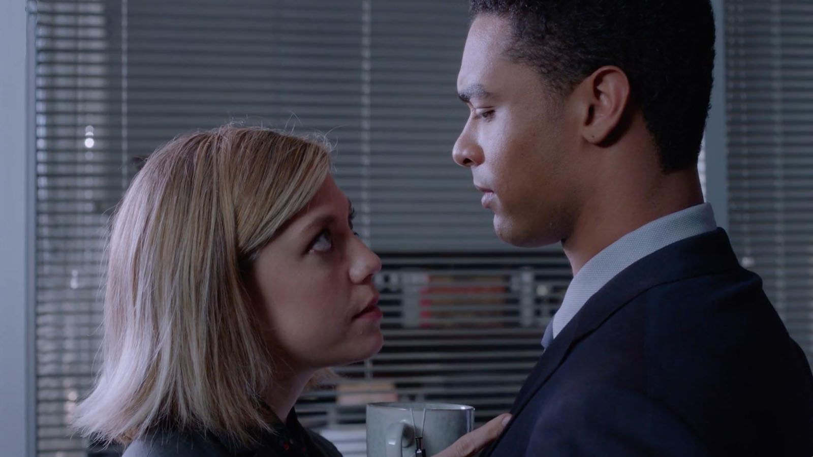 Foto de Regé-Jean Page - For the People (2018) : Foto Susannah Flood ...