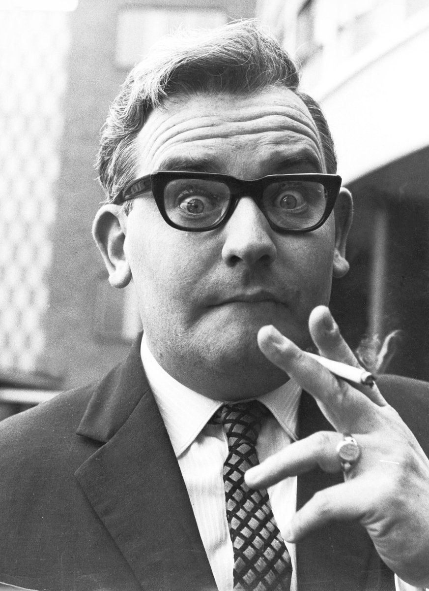 Ronnie Barker - SensaCine.com