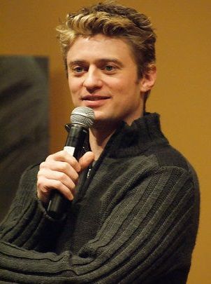 Crispin Freeman - SensaCine.com