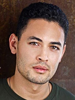 Alexander Benjamin - SensaCine.com