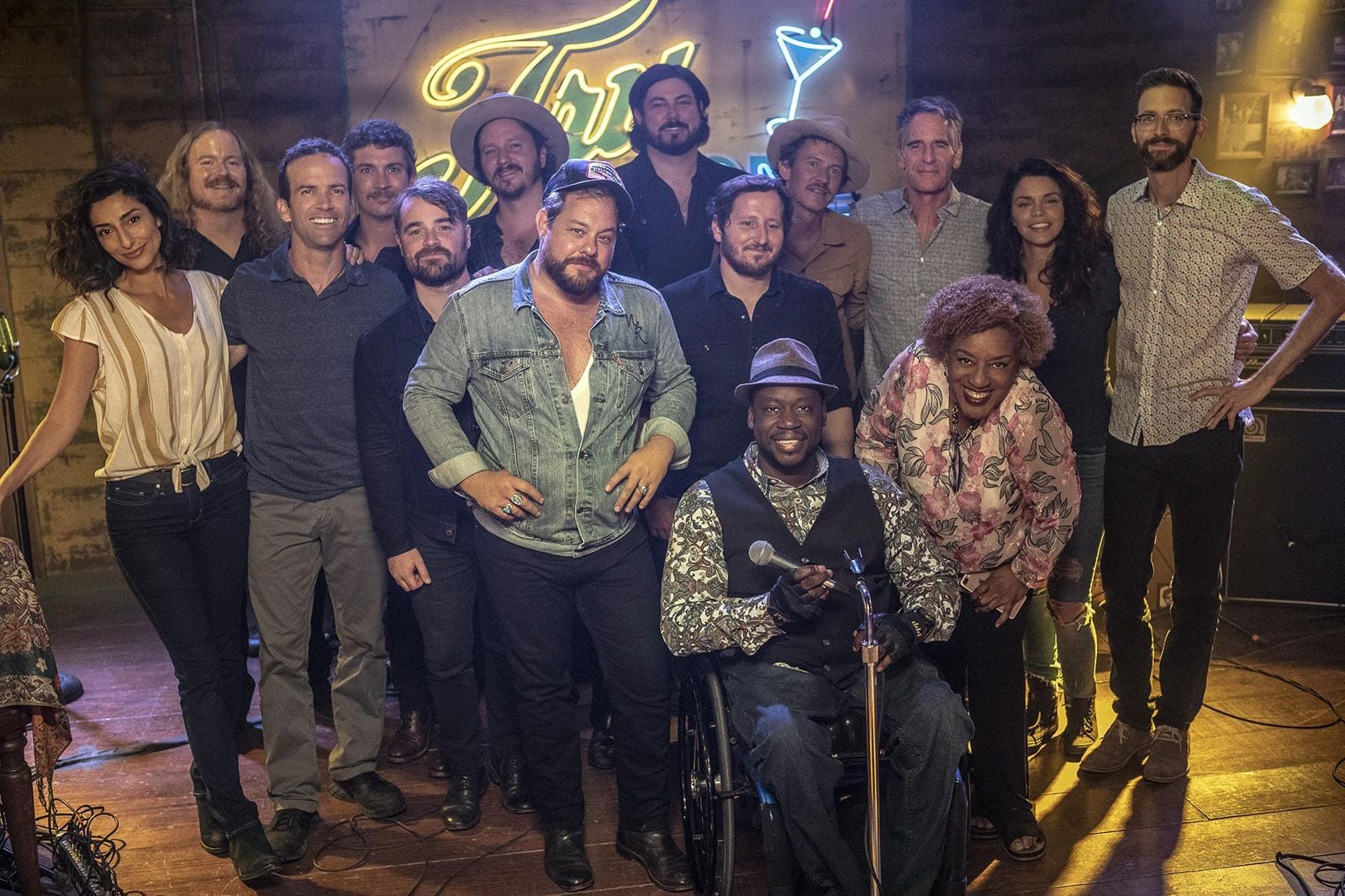 NCIS : Nueva Orleans : Foto CCH Pounder, Lucas Black, Daryl Mitchell ...