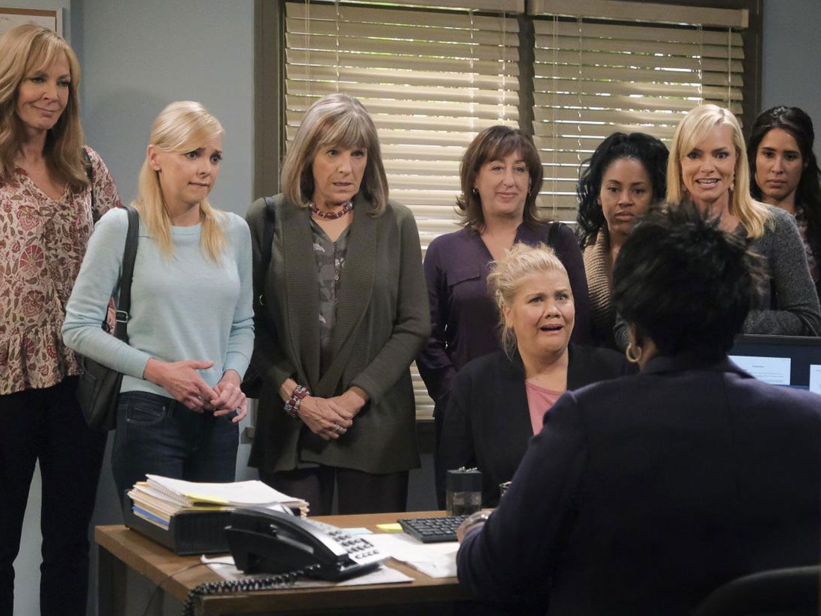 Foto de Jaime Pressly - Foto Allison Janney, Anna Faris, Beth Hall ...