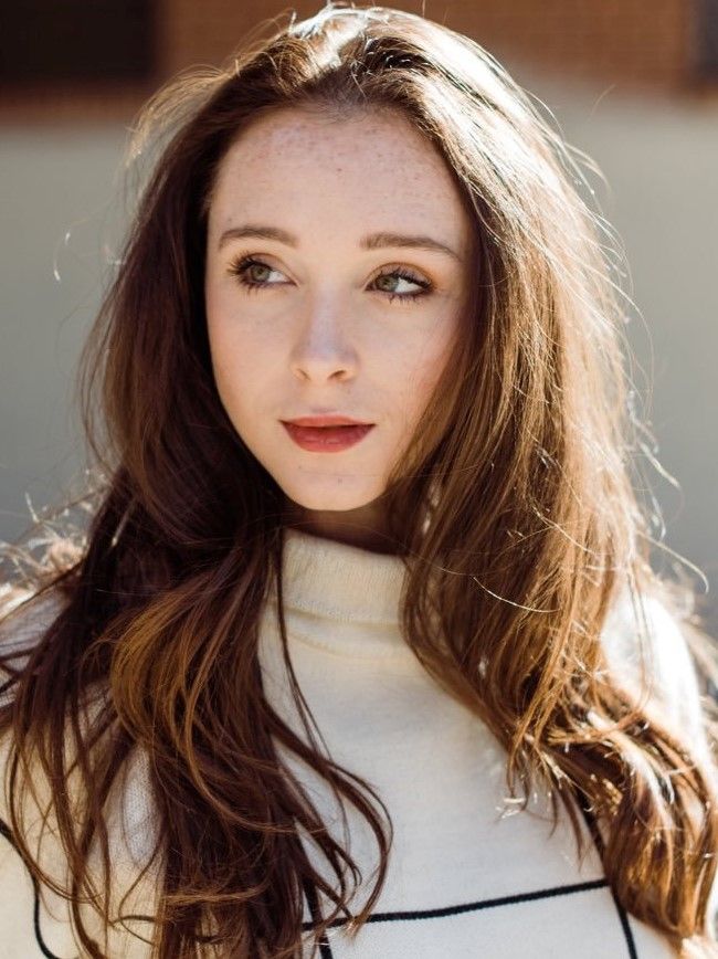 Courtney Dietz - SensaCine.com