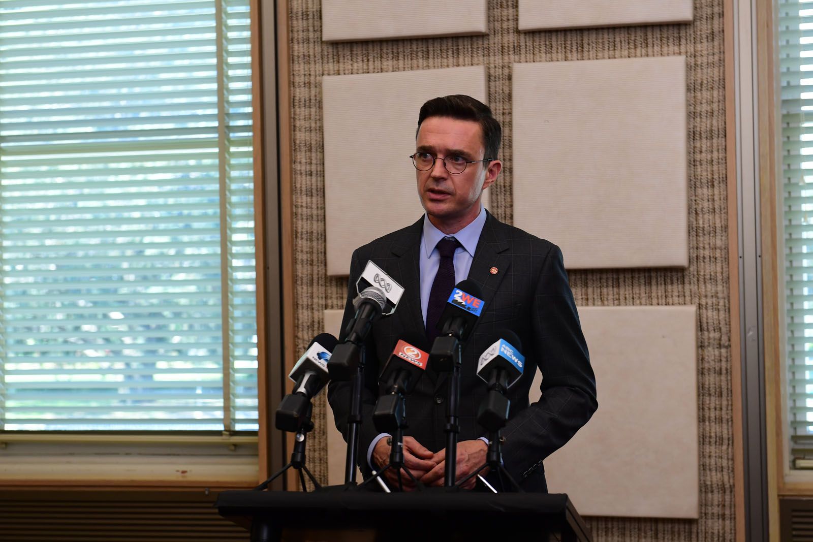 Foto de Matt Day - Rake (2010) : Foto Matt Day - Foto 1 de 6 ...