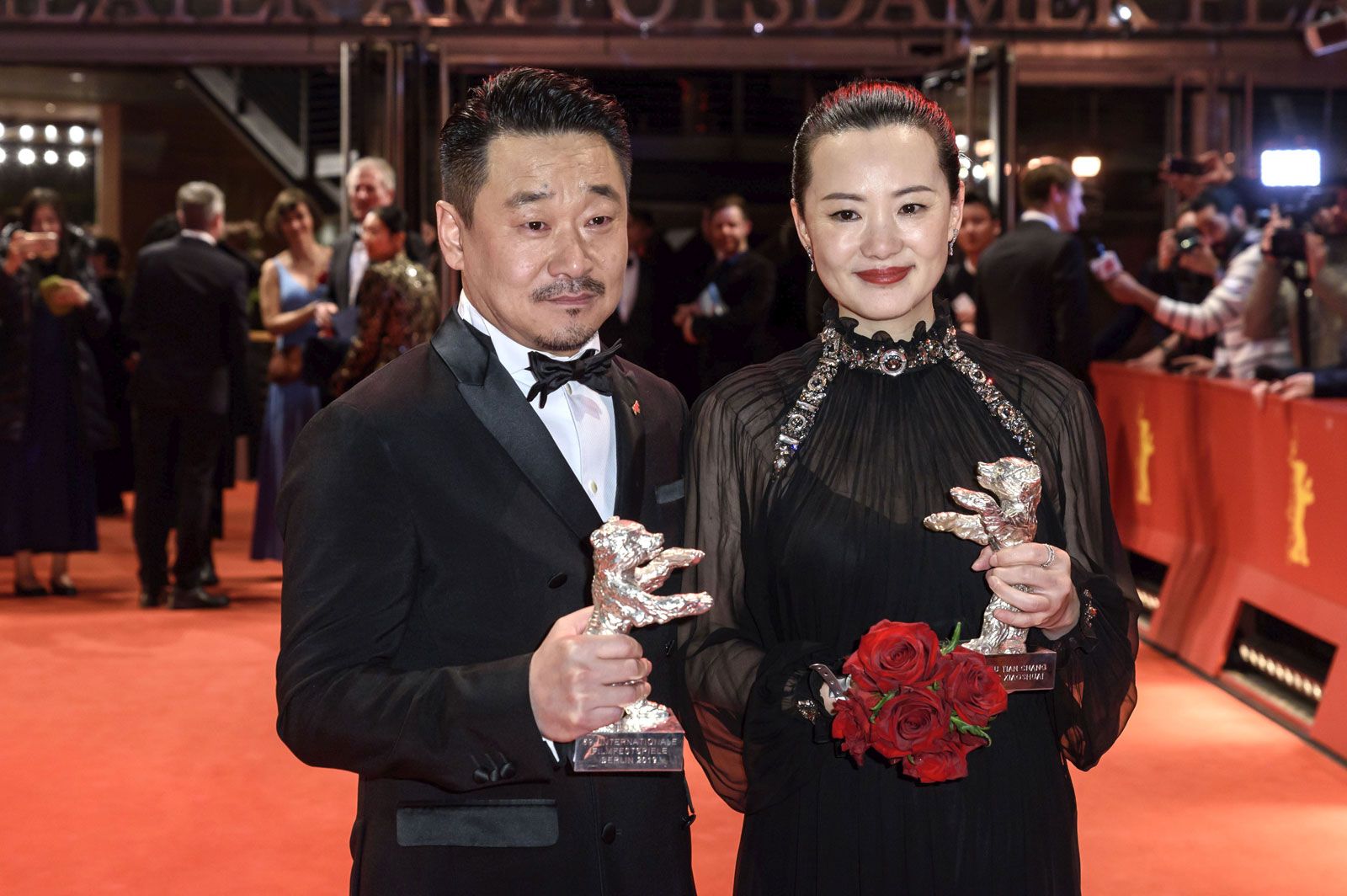 Foto de Yong Mei - Hasta siempre, hijo mío : Couverture magazine Yong ...