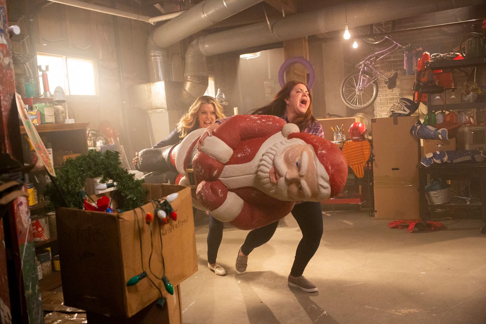 American Housewife (2016) : American Housewife (2016) : Foto Katy Mixon ...