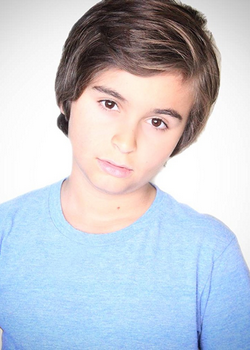 Chance Hurstfield - SensaCine.com