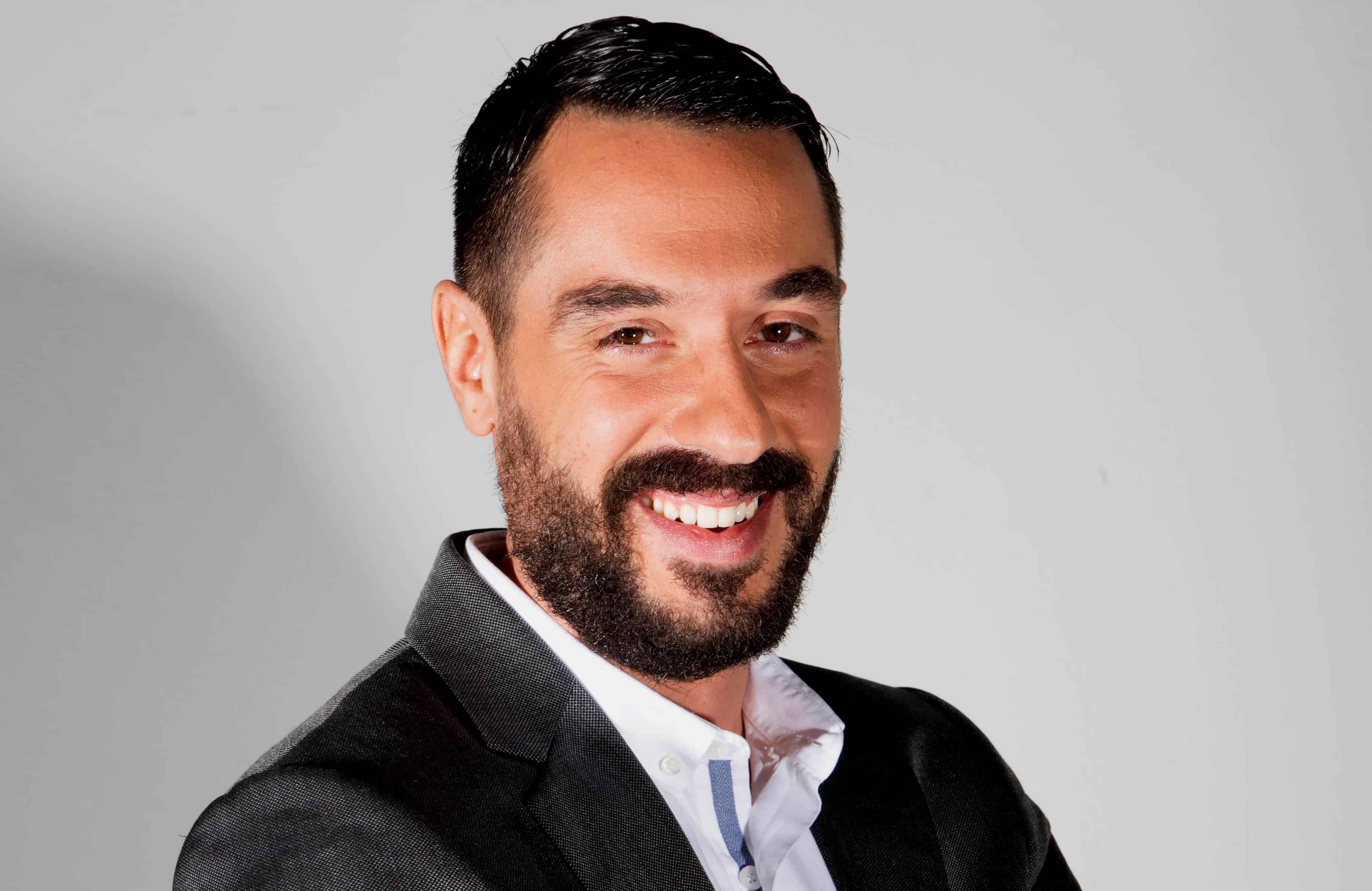 Foto de Emir Benderlioğlu - Cartel Emir Benderlioğlu - Foto 0 de 2 ...
