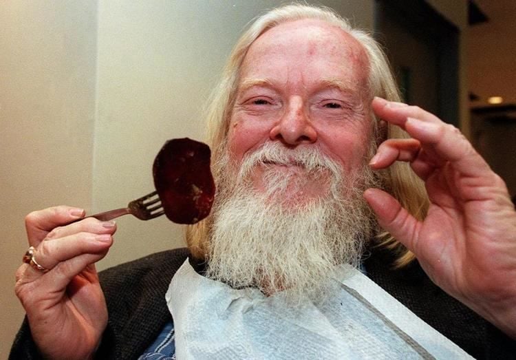 Robert Easton - SensaCine.com