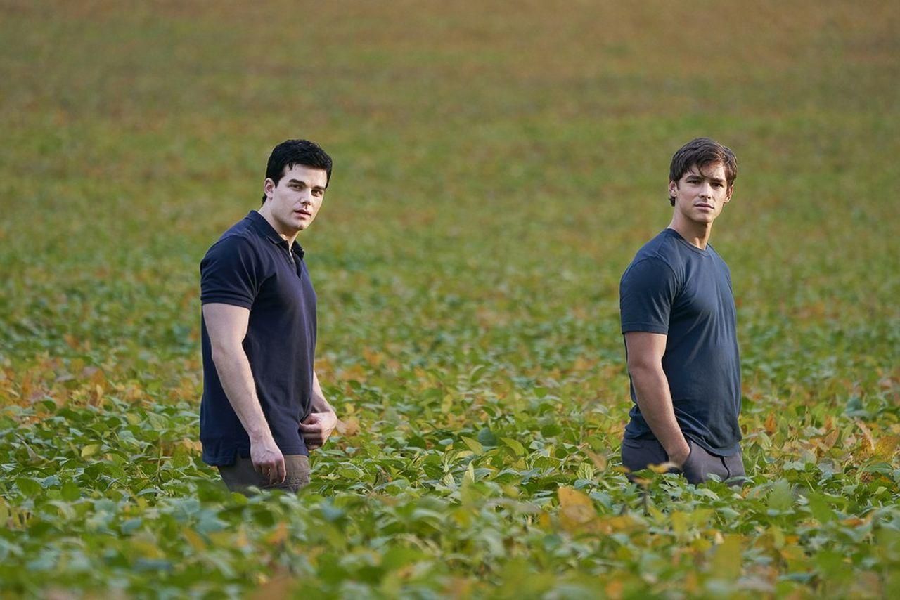 Foto de Joshua Orpin - Foto Brenton Thwaites, Joshua Orpin - Foto 2 de ...