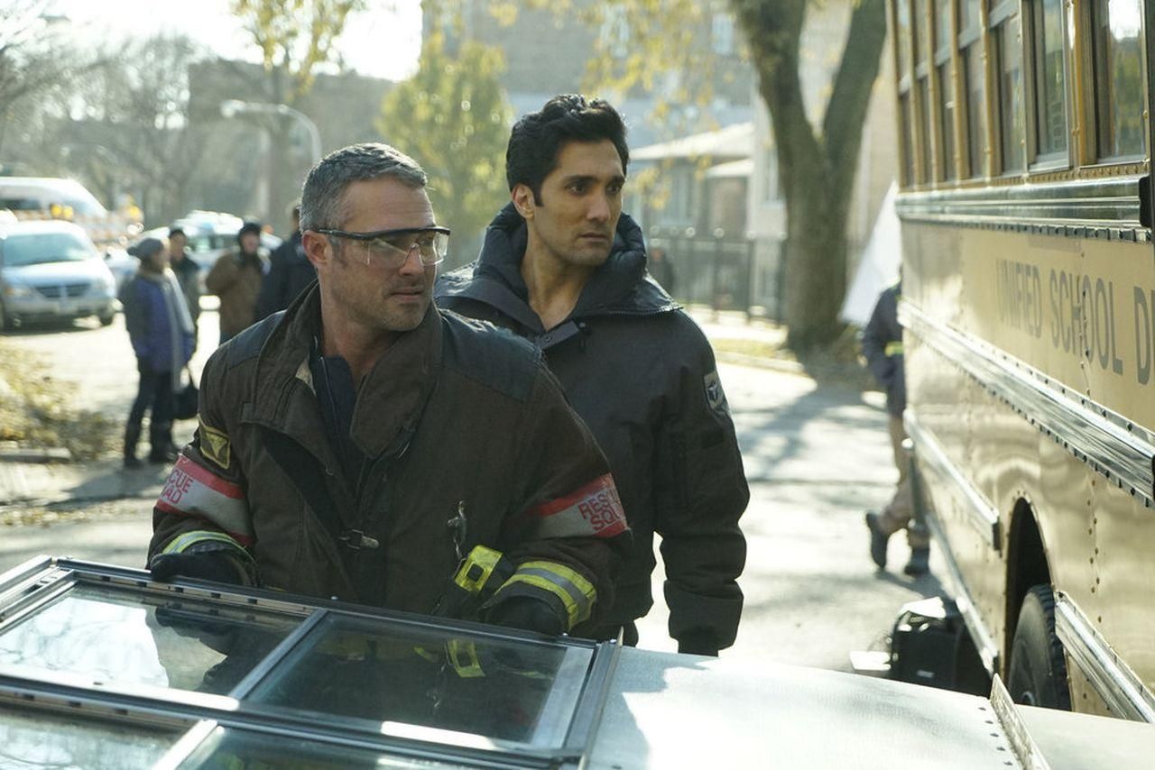 Foto de Taylor Kinney - Chicago Med : Foto Taylor Kinney, Dominic Rains ...