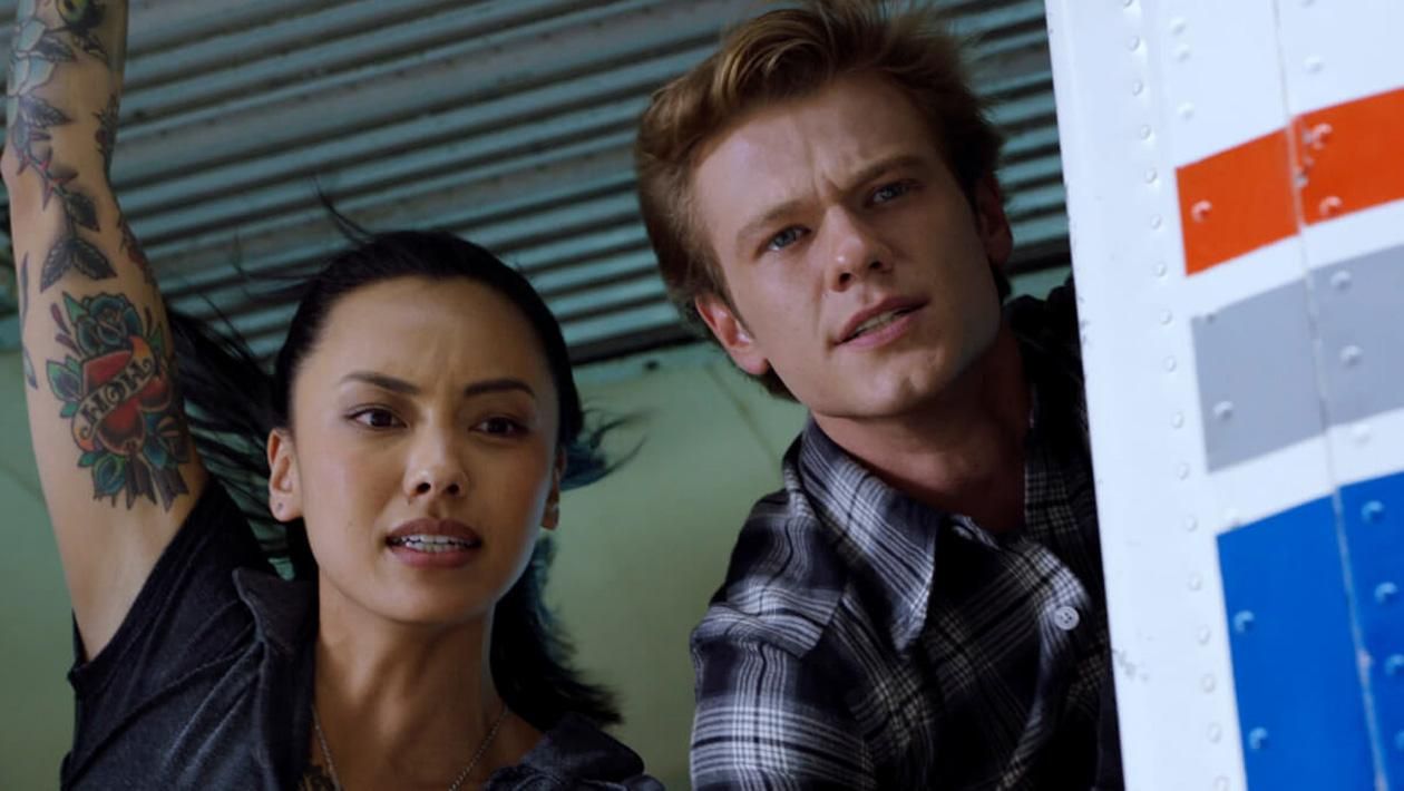 MacGyver (2016) : MacGyver (2016) : Foto Lucas Till, Levy Tran - Foto ...