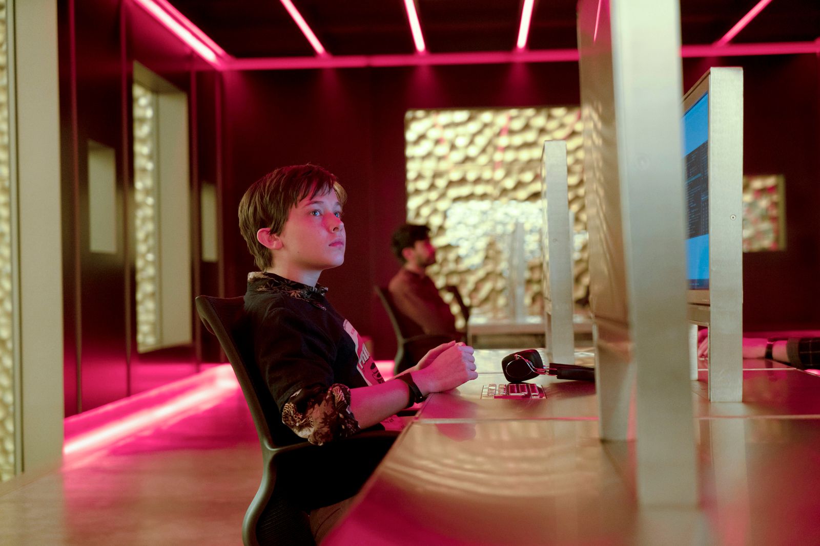 Devs : Devs : Foto Cailee Spaeny - Foto 22 sobre 53 - SensaCine.com