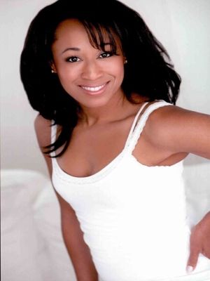 Brenda Crichlow - SensaCine.com