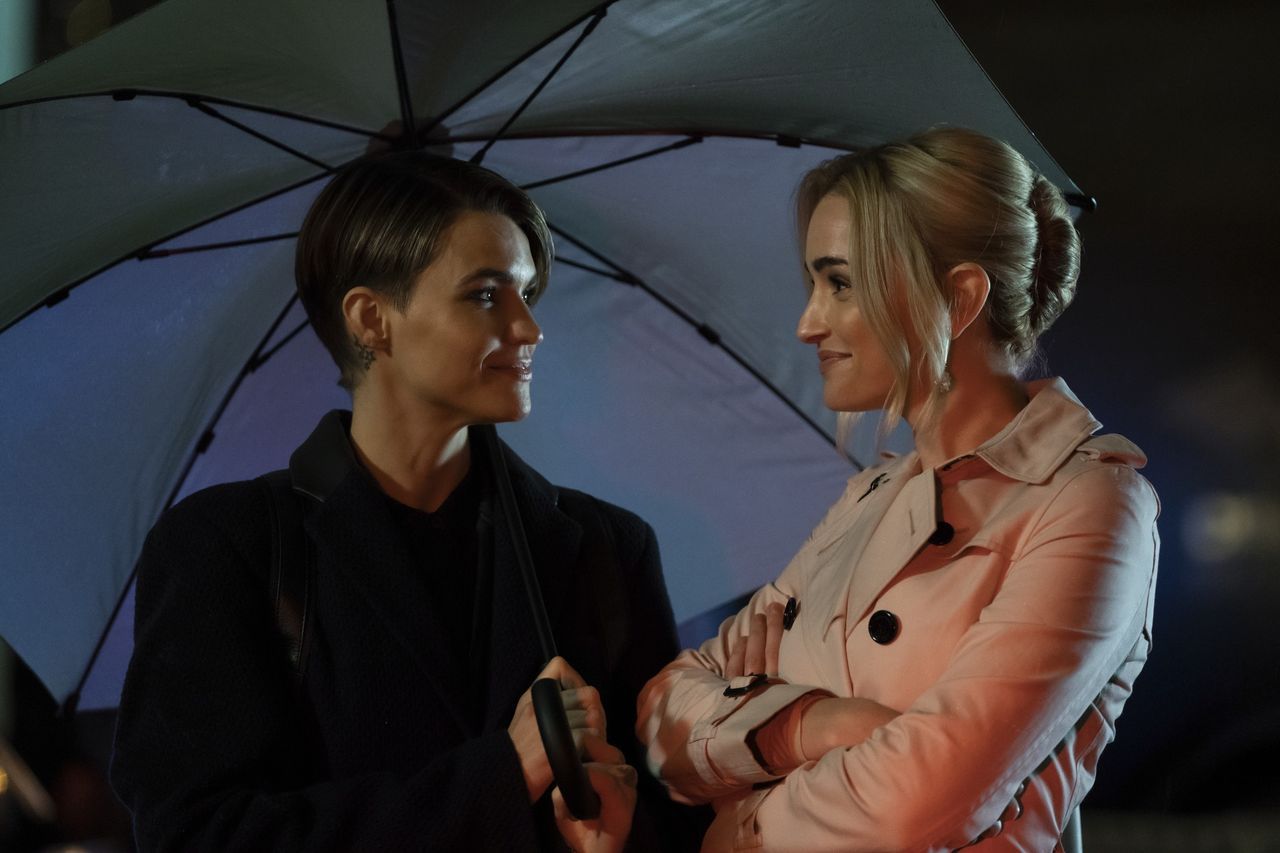 Batwoman : Batwoman : Foto Ruby Rose, Brianne Howey - Foto 49 sobre 135 ...