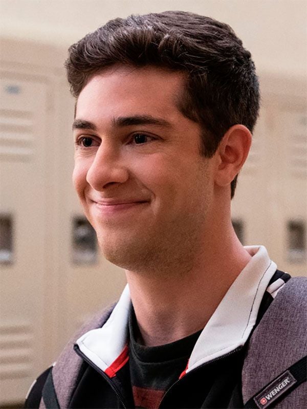 Jaren Lewison - SensaCine.com