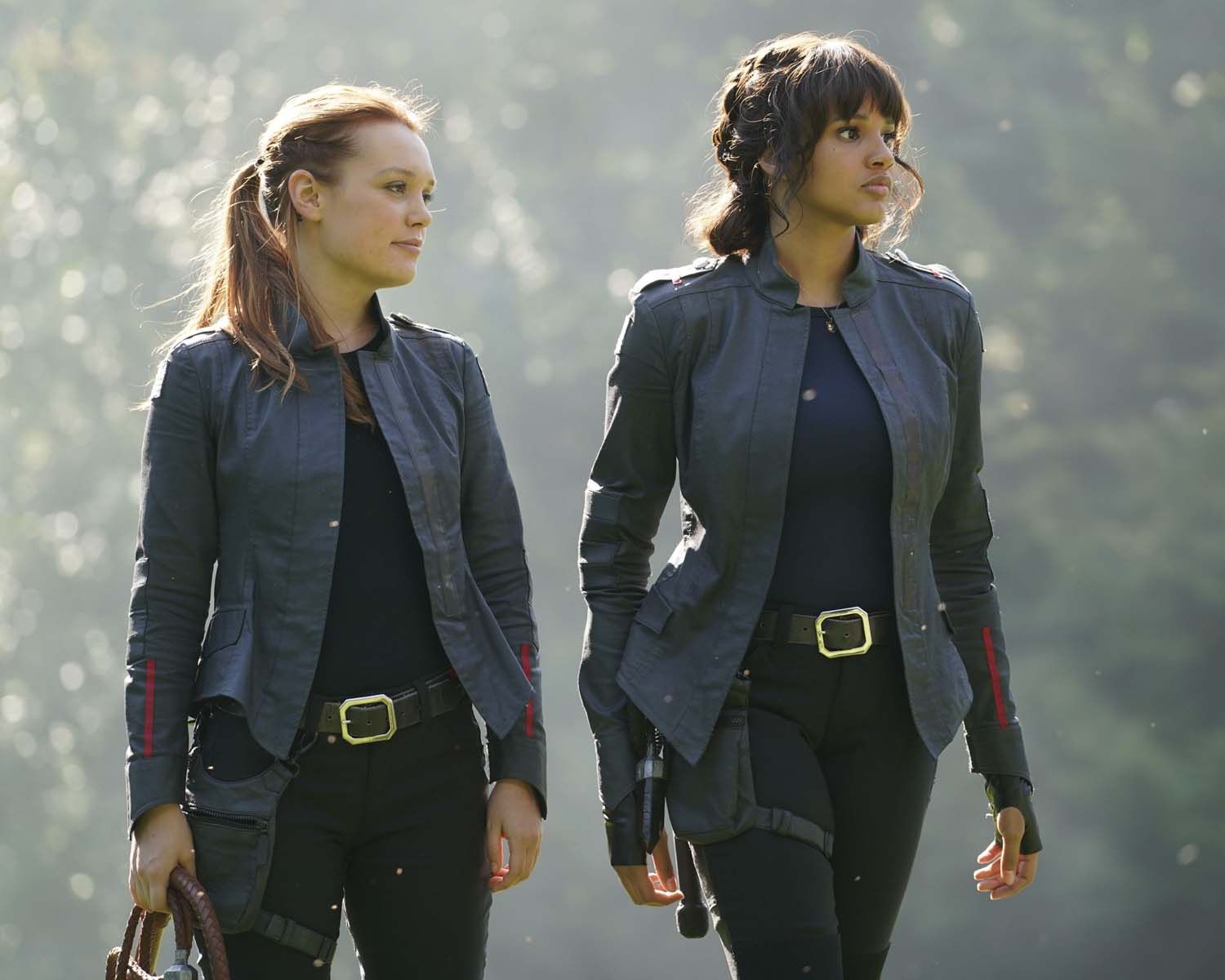 Foto de Jessica Sutton - Motherland: Fort Salem : Foto Jessica Sutton ...